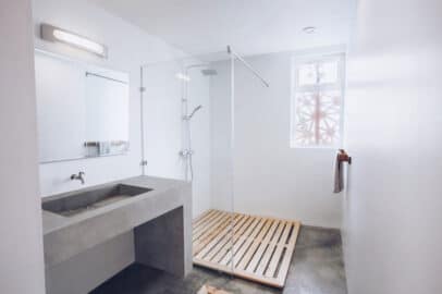 Sencillo a Stylish Minimalist Lagos Beach House - atelier 55 - The ...